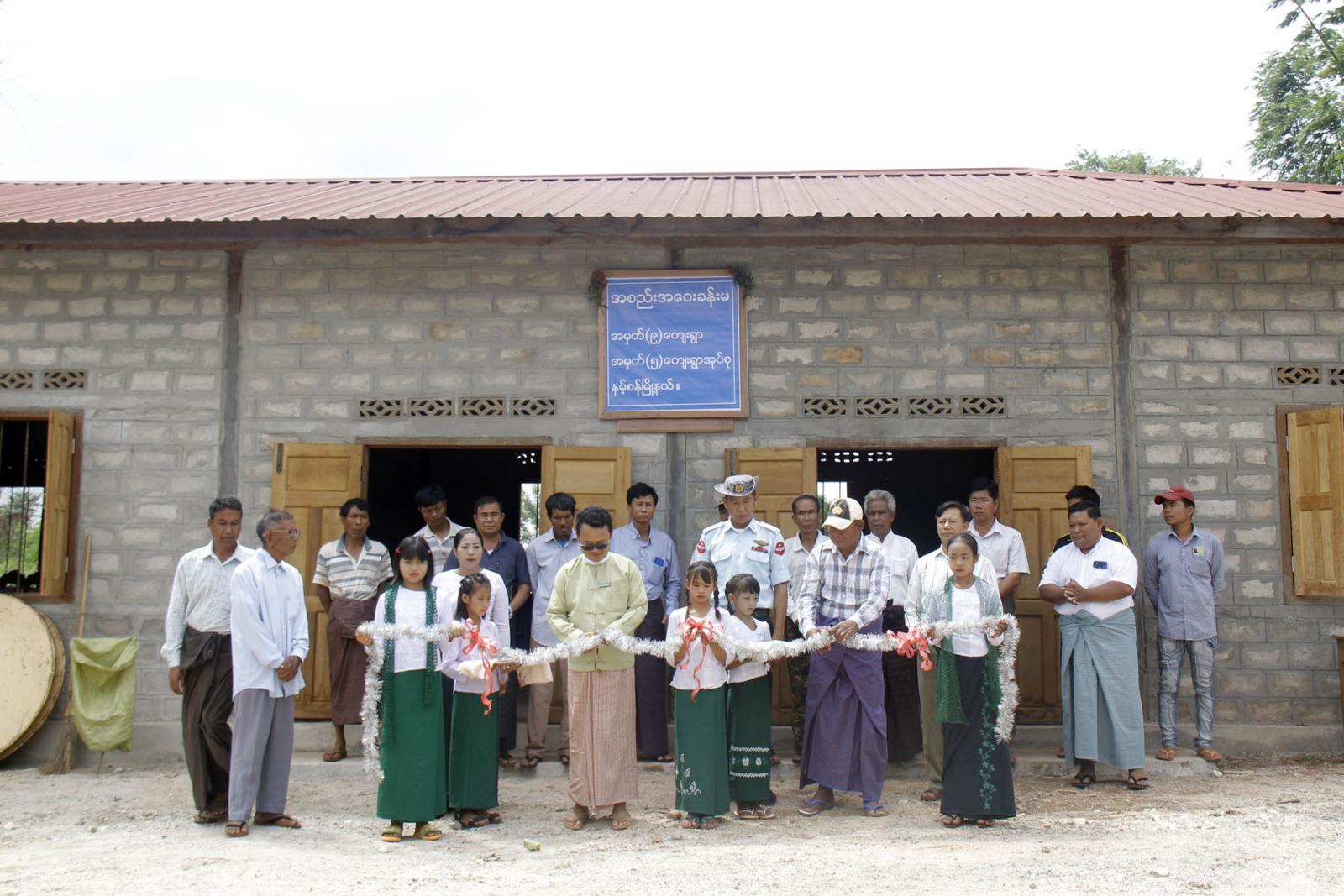 နမ့်စန်မြို့နယ် အမှတ် ၉ ကျေးရွာတွင် ကိုယ်ထူကိုယ်ထ အစည်းအဝေးခန်းမဖွင့်ပ
